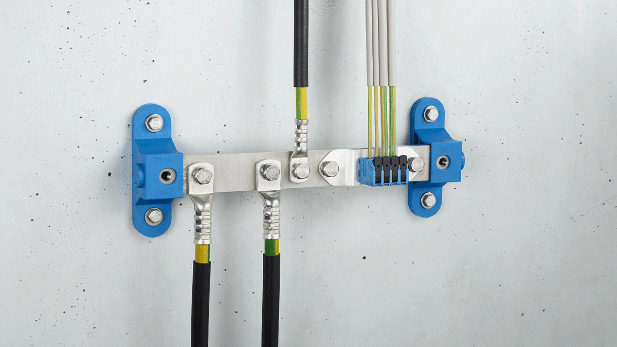 Equipotential bonding in hazardous areas
