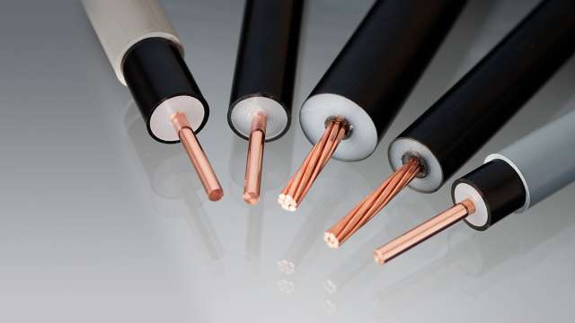 High-voltage-resistant, insulated conductors